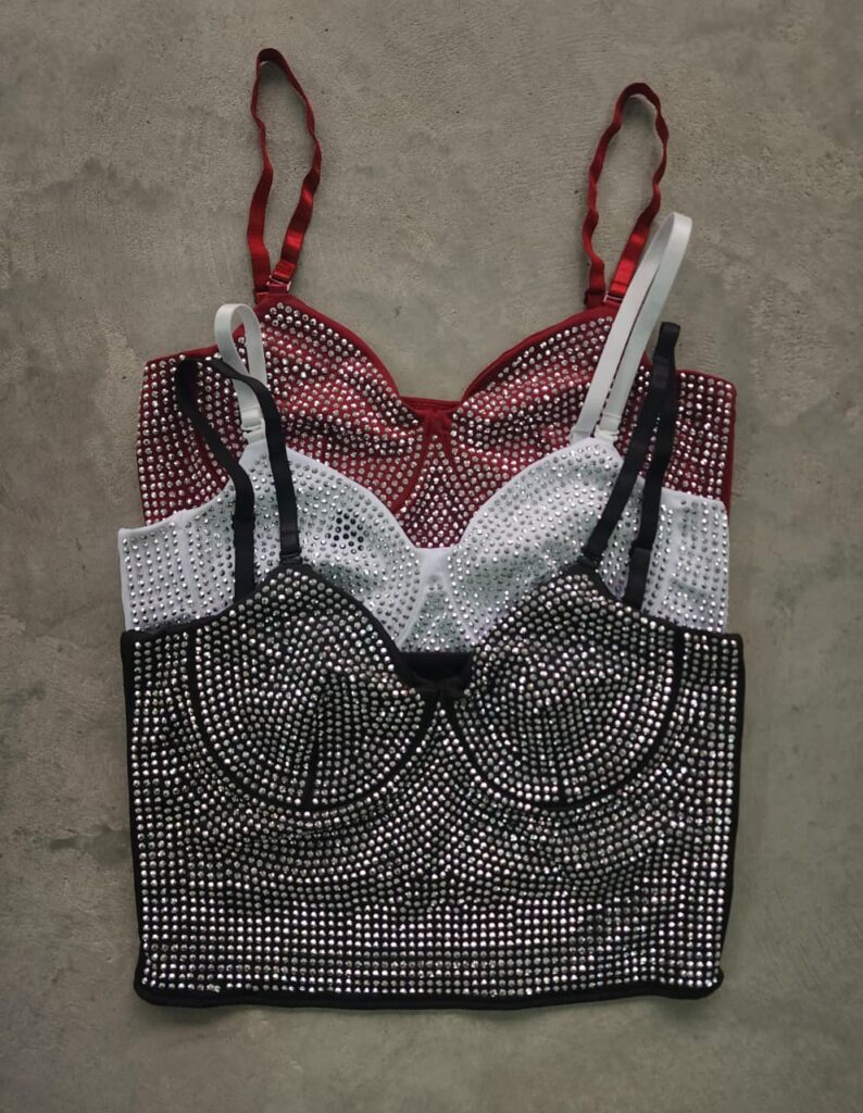 Top con tacha M-08 – Ellui Line